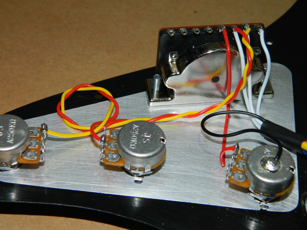 Stratocaster 5 Way Switch Tricks - Electric Guitar Pickups by Ironstone